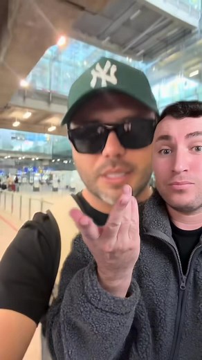 212K views · 2.8K reactions | ALDO DE NIGRIS‼️ ¿aparento ir en clase VIP en un vuelo? #aldodenigris #aldo #aldotdenigris #chismesito #soyeddynieblas | Eddy Nieblas | Facebook