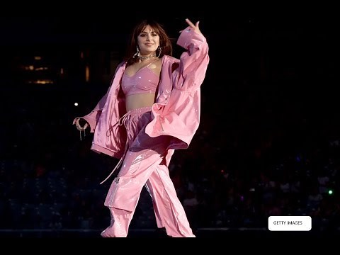 Charli XCX's 'Boob Fell Out' While Singing Boom Clap: Afternoon Sleaze